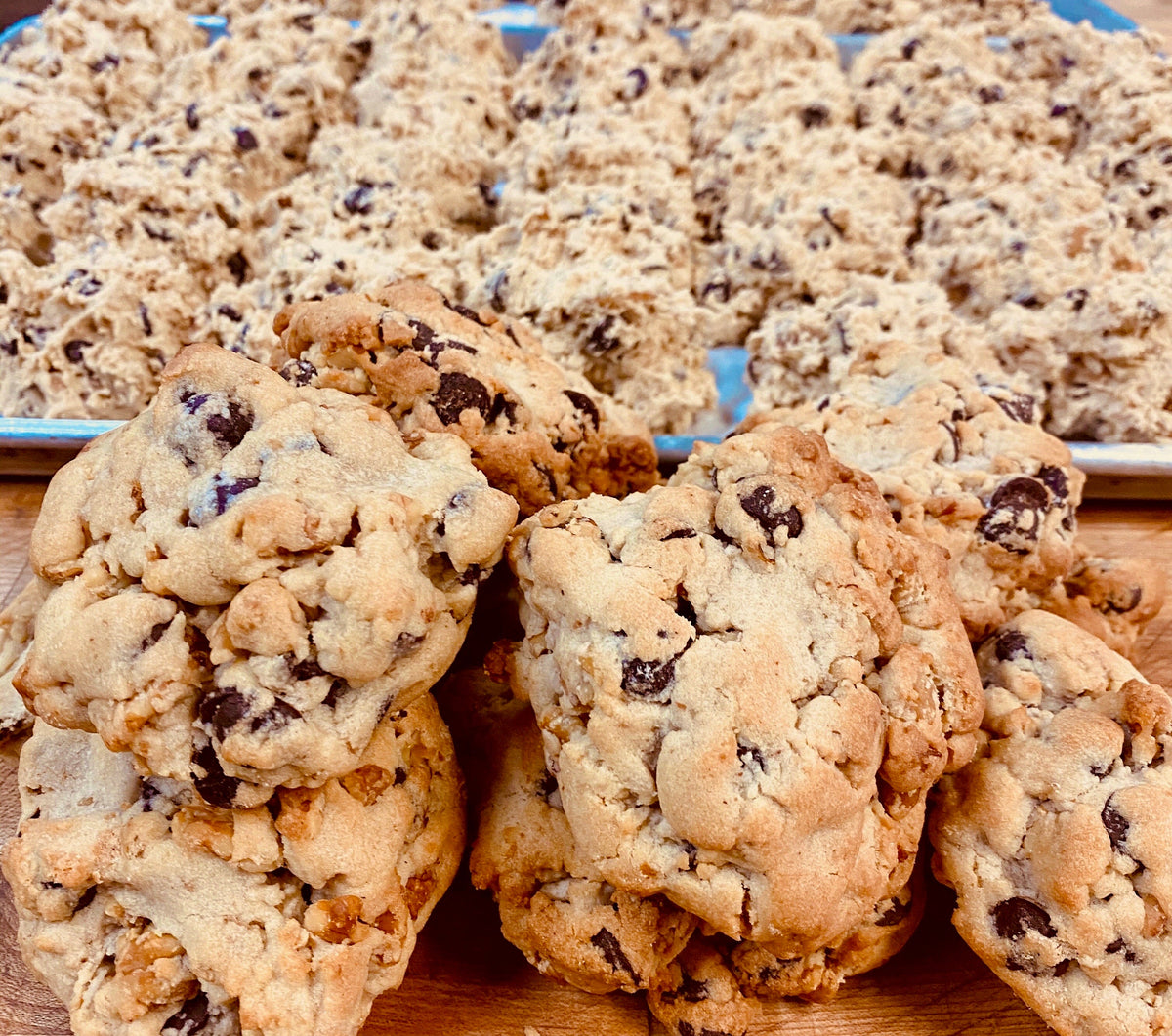 Cookie | Colossal Chocolate Chip – BAKESHOPBOYD